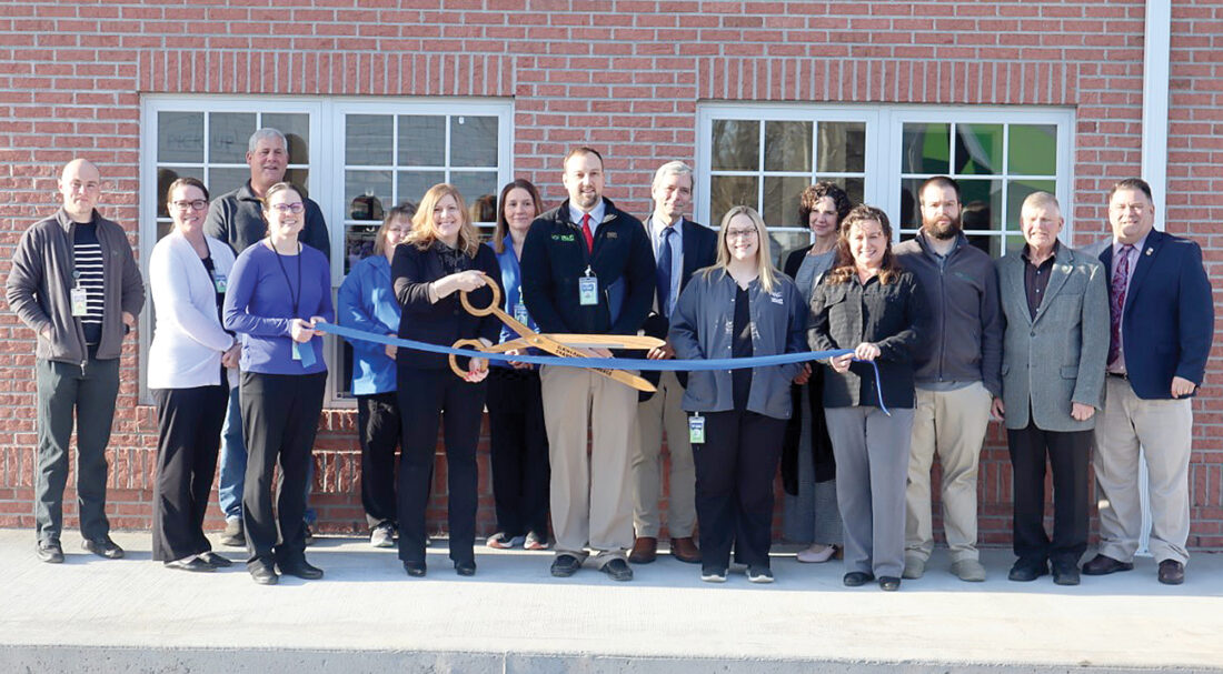 Valley Health Care cuts ribbon at new Mill Creek pharmacy | News ...